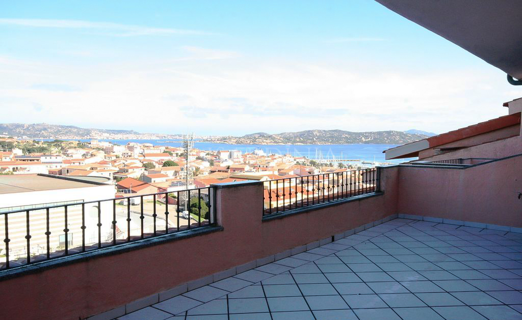 Penthouse for sale in Palau large terrace and beautiful sea view